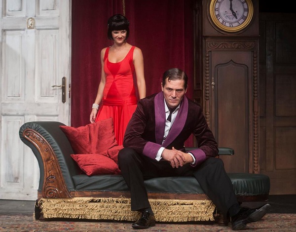 A dilettantizmus bűvöletében | Lewis, Sayer, Shields: Ma este megbukunk ...