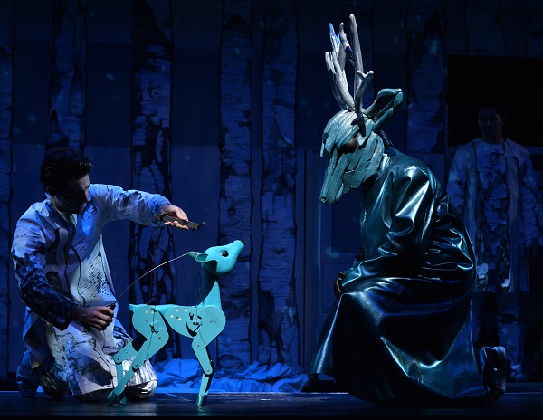 Boldog(talan) négylábúak | Salten: Bambi / Budapest Bábszínház | Olvass ...